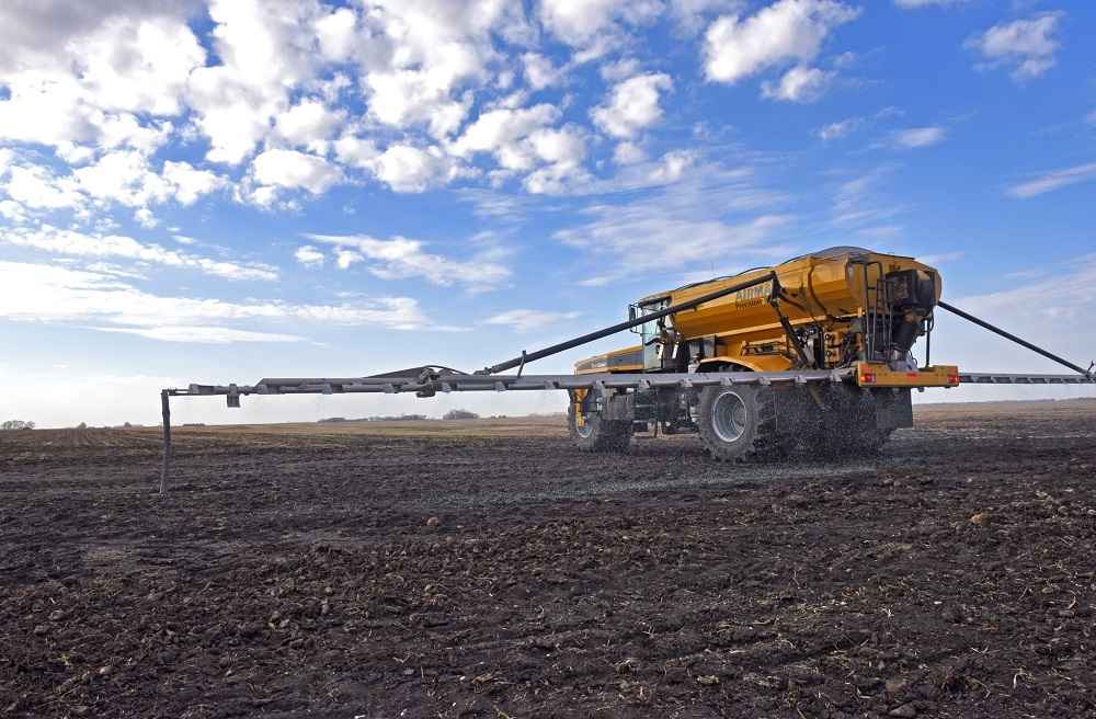 New AG International CHS to build new fertilizer hub in Hallock ...